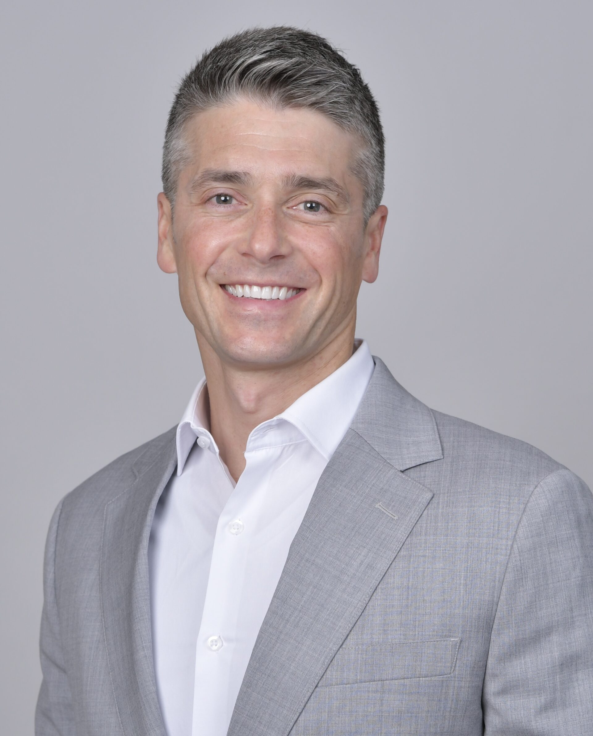 CEO Pay Aligns with Performance: Research Insights